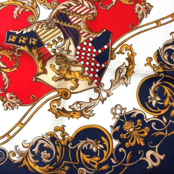 PATRICIA PARIS | Accessories | Vtg Patricia Paris Regal Sheild Crest ...